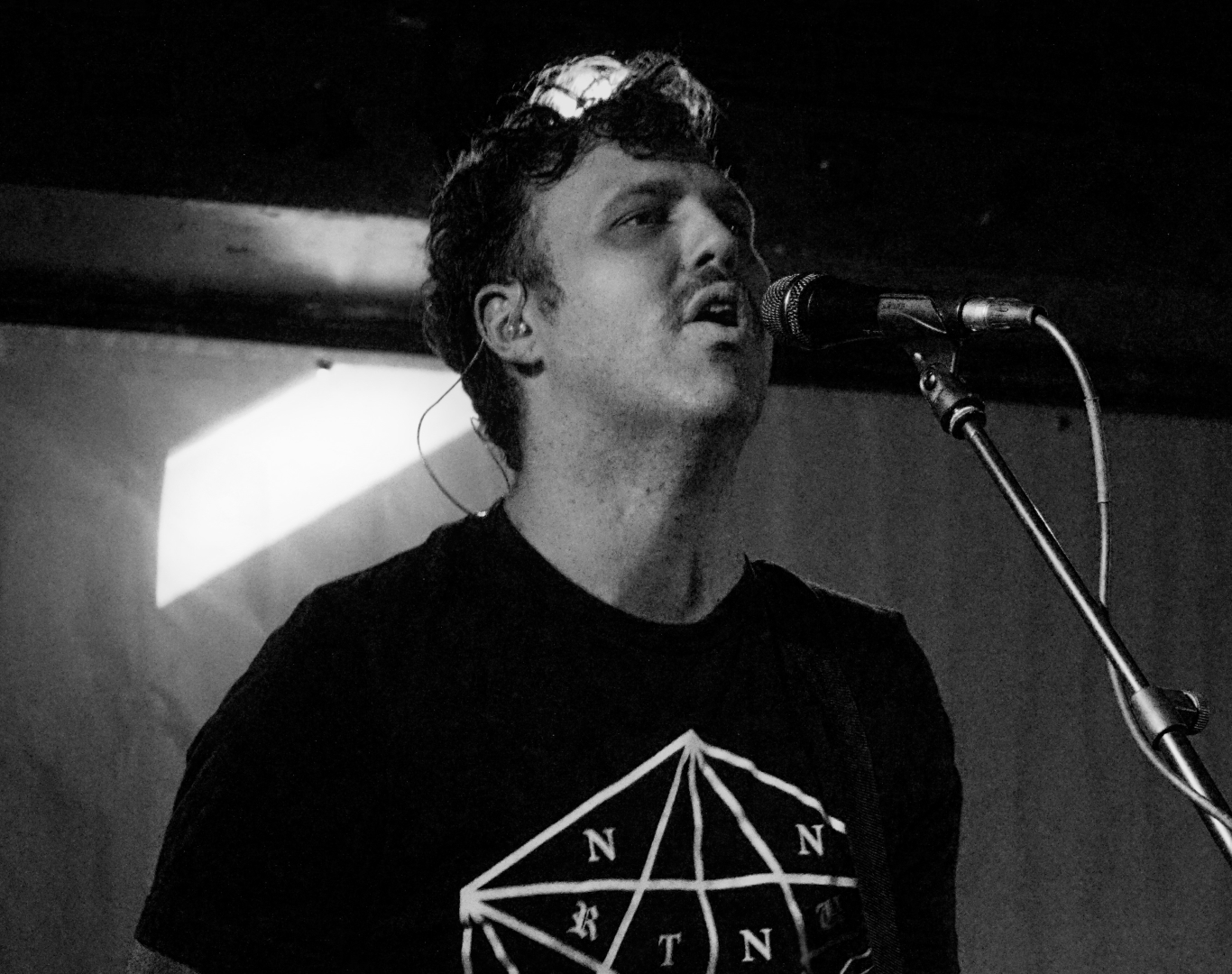 Crying_Vessel_Blue_Shell_Cologne_Michael_Budde_2019_02 (Groß) - Gothic ...
